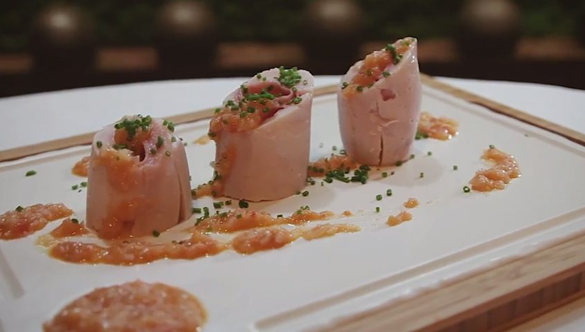 Rollo de pollo relleno de jamón y queso - Nutriban